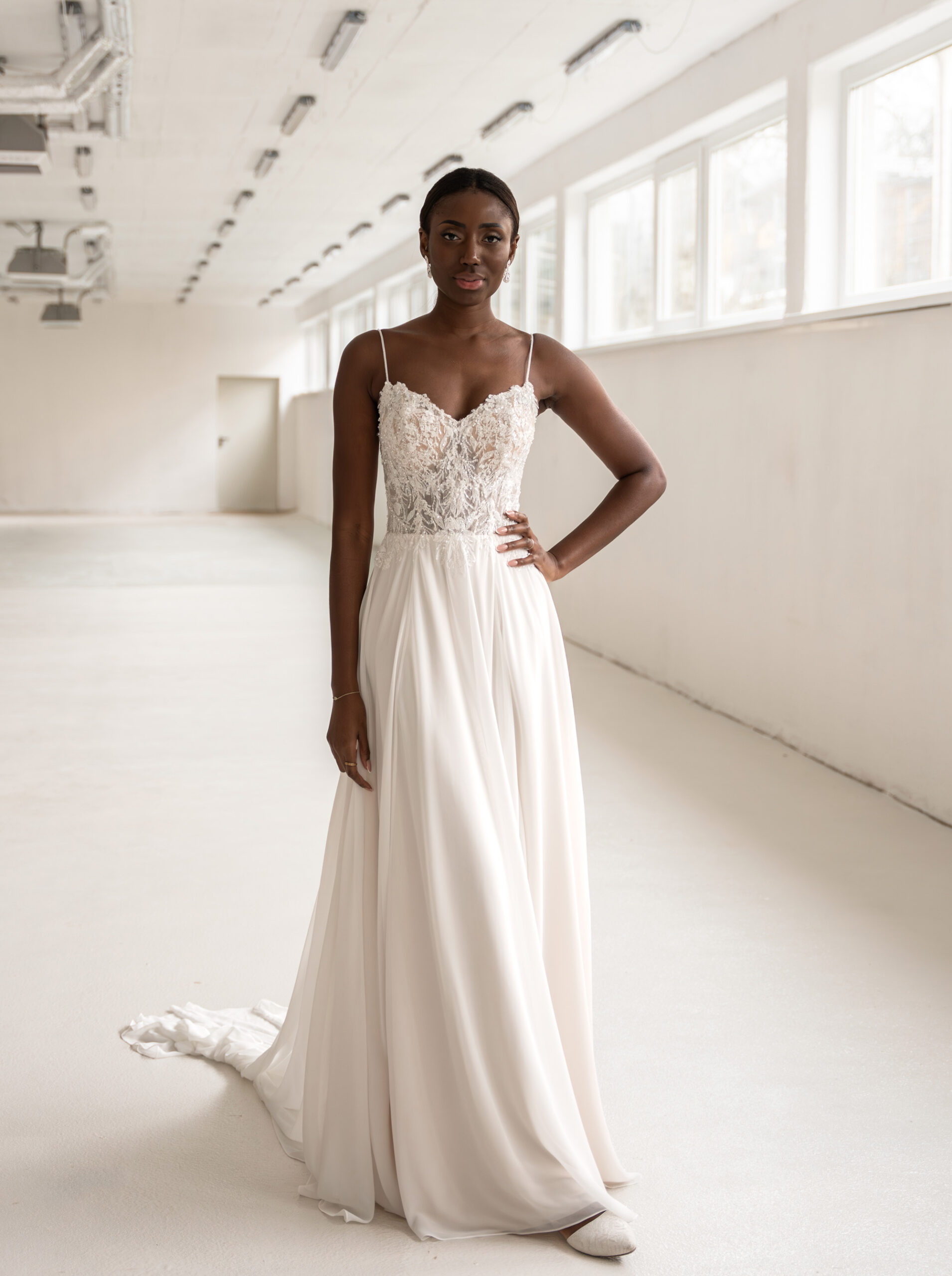 Novabella 30903 - dianelegrandbridal.com